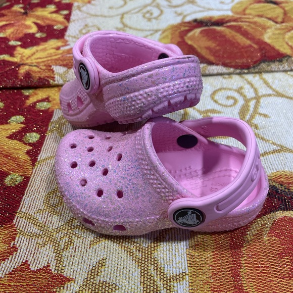 CROCS | Shoes | Crocs Child Size 4 | Poshmark